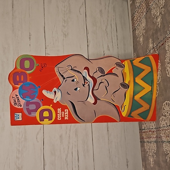 Disney | Other | Vintage 972 Walt Disneys Dumbo Color Read Book | Poshmark